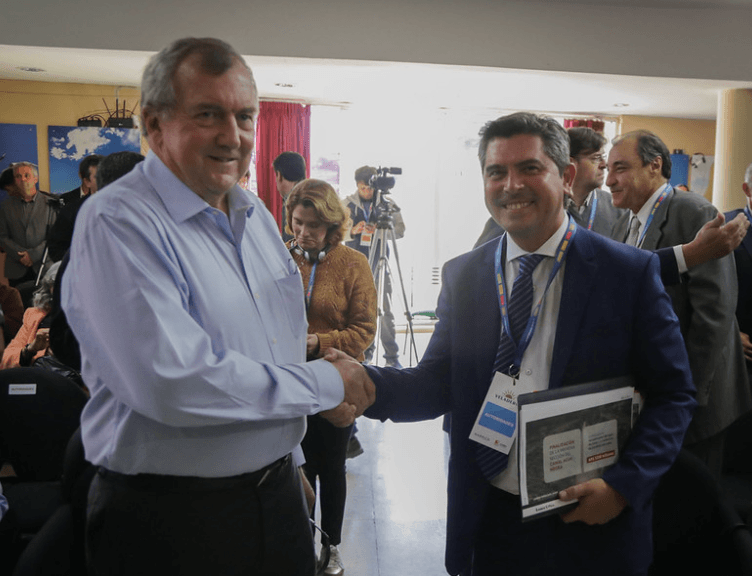 "The Government of San Juan and Veladero presented an investment of ...